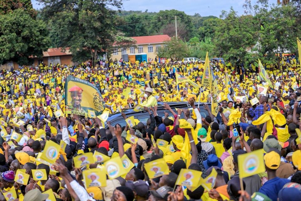 Museveni Pledges New Tarmac Roads, Warns Against Poor Leadership at ...